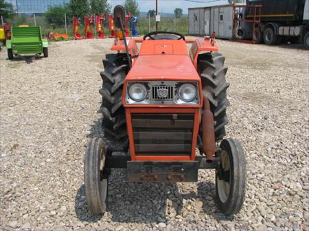 Vand Tractor Japonez Hinomoto E262 : anunt #643